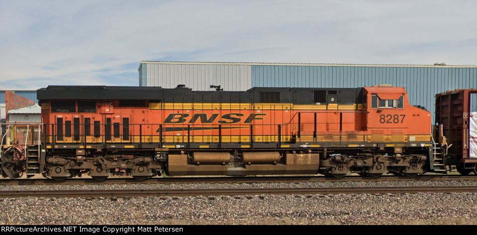 BNSF 8287